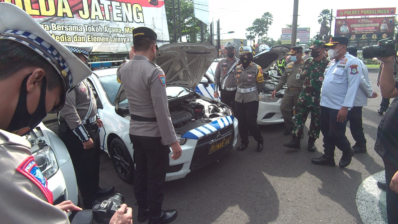 Gelar Pasukan Tanda Dimulainya Operasi Zebra Candi 2022 di Purbalingga - JURNALPOLISI.ID