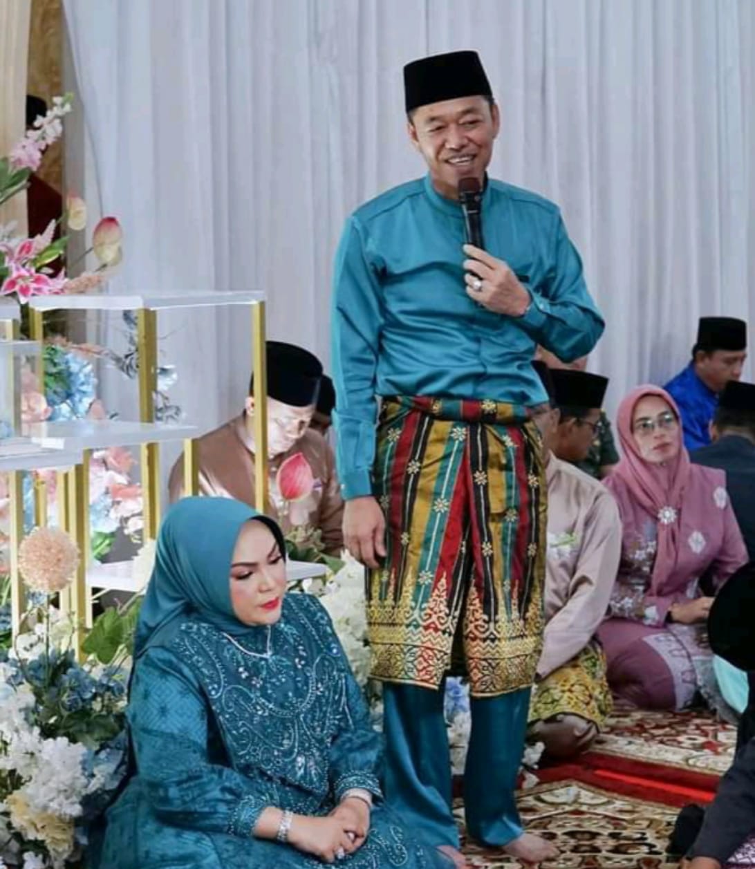 Putri Bupati Rohil Nalla Ayu Rokan Resmi Bertunangan dengan Pria Bribda Ricky Hardiansyah ...