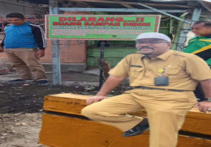 DLH Rohil Larang Masyarakat Membuang Sampah Sembarangan, Suwandi ...