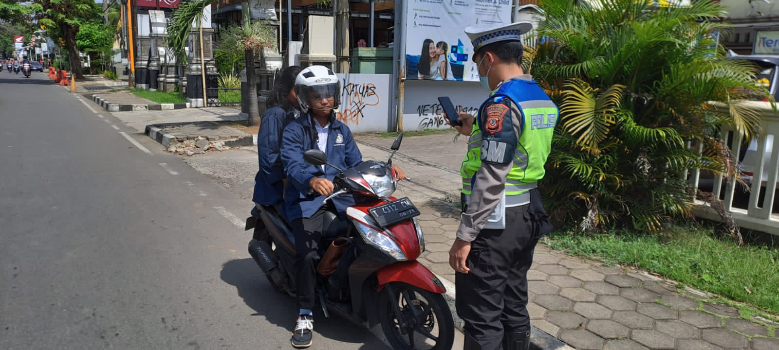 Polisi Gelar Operasi Patuh Lodaya 2023, Ini Jenis Pelanggaran Yang Jadi Sasaran - JURNALPOLISI.ID