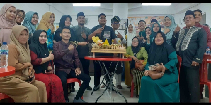 Surprise…!!! Rasyid Ridho Ultah Ke-30 Kaget Tiba Tiba Dikasi Nasi ...