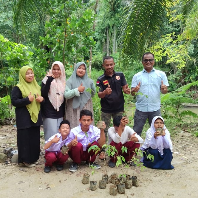 SLB Arroyan Laksanakan Giat Menanam 1 Juta Pohon Di Destinasi Wisata ...