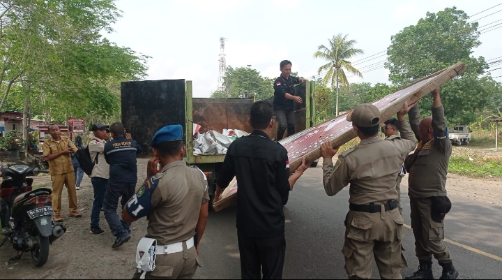 Bawaslu Prabumulih tertibkan APK dan APS Caleg - JURNALPOLISI.ID