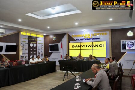 Polresta Banyuwangi hadiri Lat Pra Ops melalui Daring Dan Gelar Rakor Pengamanan Jelang Operasi ...