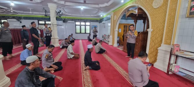 Cooling System Cara Polres Kampar Ajak Jemaah Masjid Al-Iklas untuk Sukseskan Pilkada Damai 2024 ...