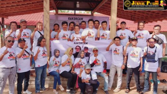 Kelompok UMKM Banyuwangi Deklarasikan Dukung Ipuk-Mujiono di Pilkada 2024 - JURNALPOLISI.ID