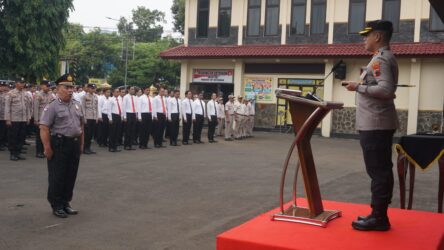 Kapolres Purbalingga Pimpin Upacara Sertijab, Kenaikan Pangkat, Purnabakti dan Pemberian ...